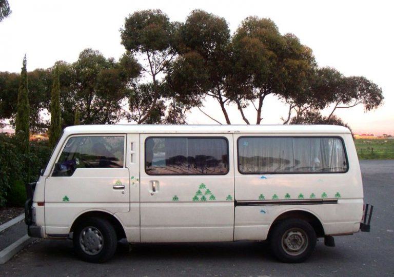 Guide to Driving Around Australia in a Campervan