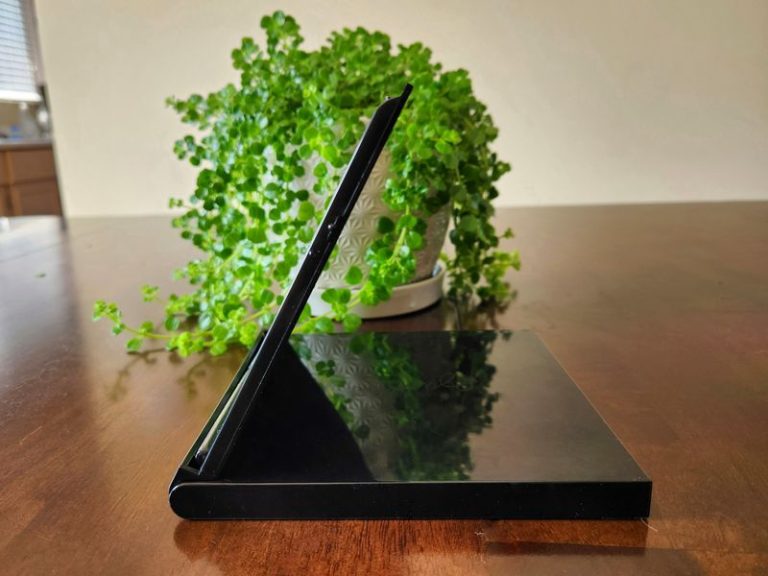 Our Buddha Board Review – The Ultimate Mess-Free Travel Companion