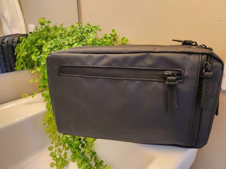 10 Reasons To Try the Gravel Explorer Plus Toiletry Bag: Review