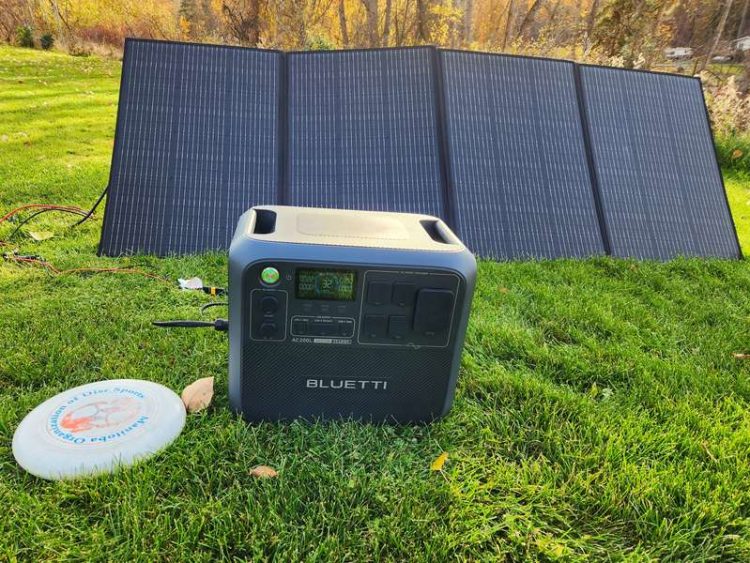 BLUETTI AC200L Review: Is This Powerful Solar Generator Worth It?