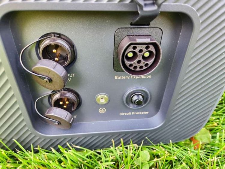 BLUETTI AC200L Review: Is This Powerful Solar Generator Worth It?